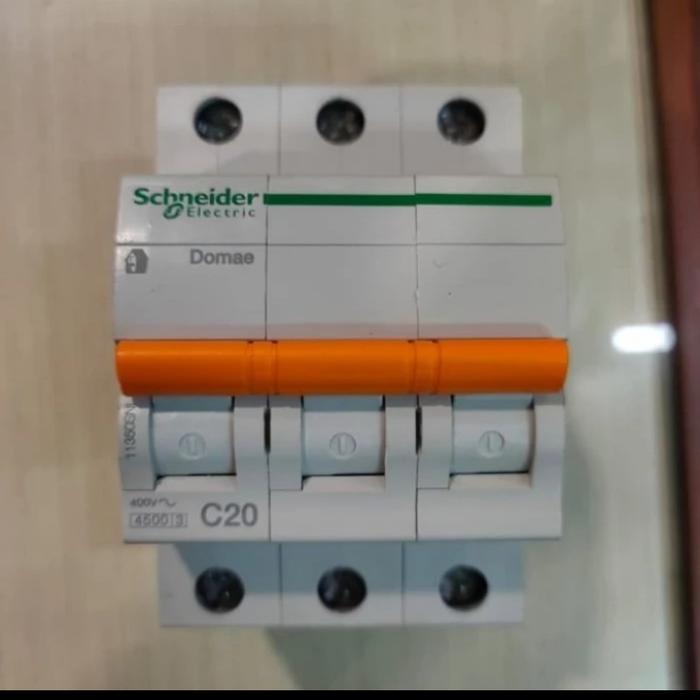 Jual MCB 3P 6A 10A 16A 20A domae schneider - Jakarta Pusat - Berlian ...
