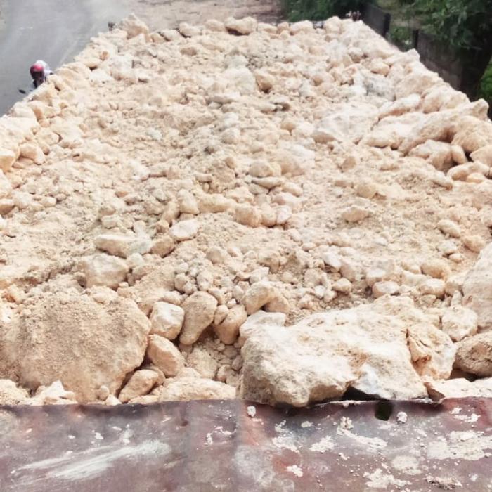 Jual Batu Kapur ( Limestone ) Urugan Jalan Tronton 25m³ - Kota Bekasi ...