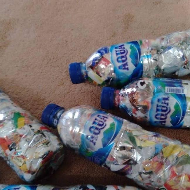 Jual Ecobrick Botol Bata Ramah Lingkungan 600 ML Aqua - Kab. Kuningan ...