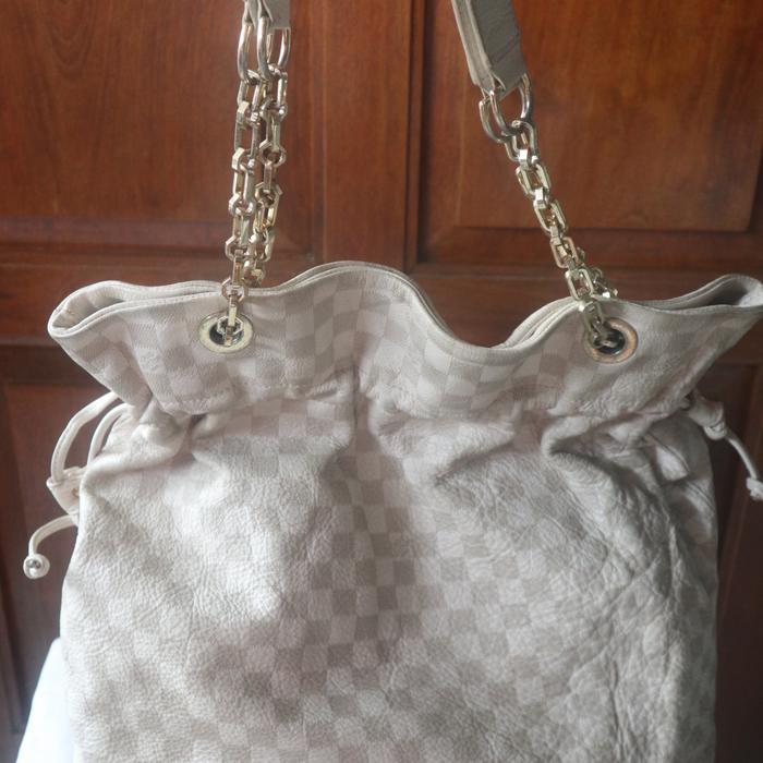 Jual TOTTE LV LOUIS VUITON - Kota Surabaya - gebee olshop21 | Tokopedia