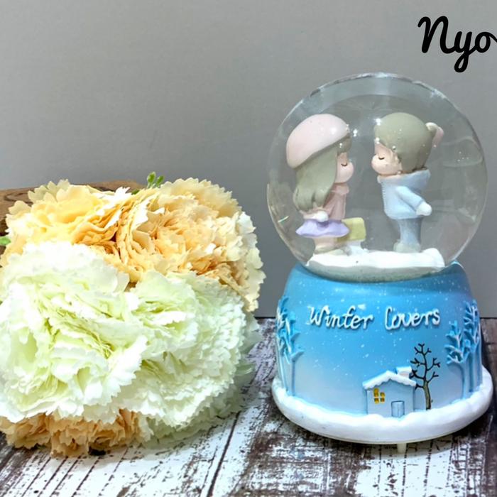 Jual Snowball Pajangan Bola Kaca Music Lampu Korean Couple Valentine ...
