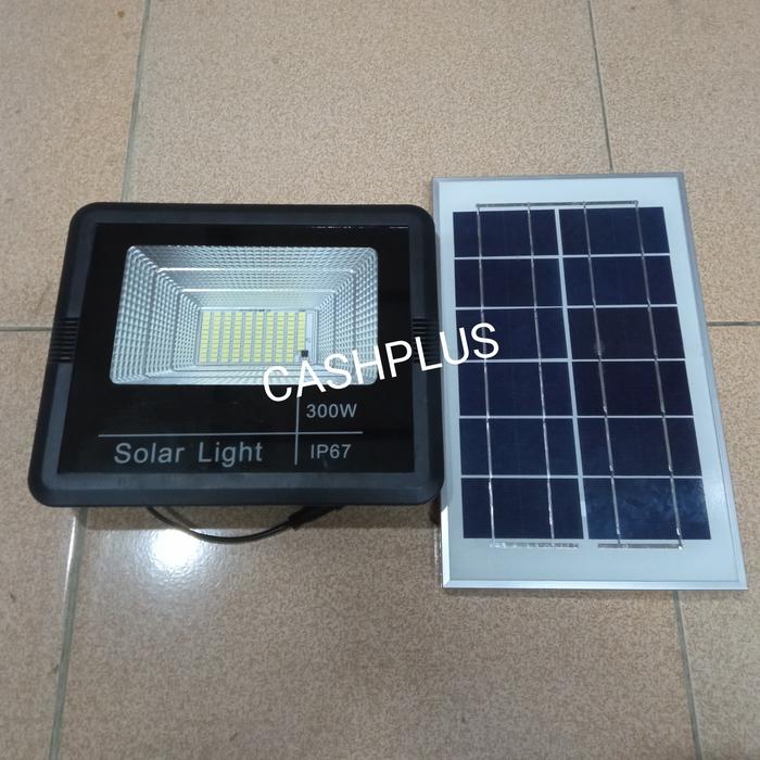 Jual Lampu Sorot Solar Cell Tenaga Surya 300 watt Lampu Tembak 300w Panel - Jakarta Barat ...