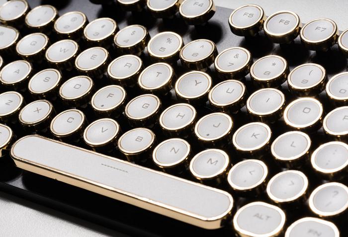 Jual Magicforce Retro Typewriter Keycap Set - WHITE-GOLD - Kota ...