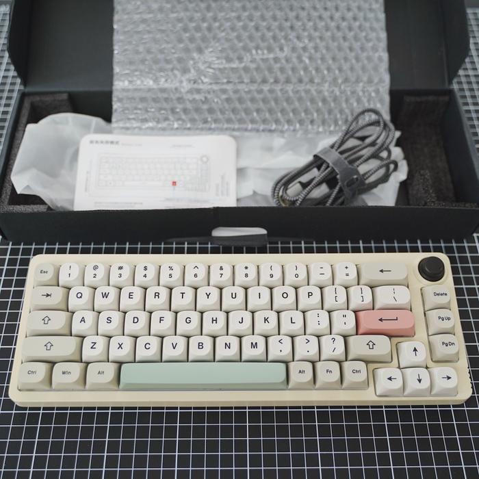 Jual Mechanical Keyboard TOM 680 + Boba Switch + Keycaps 9009 Retro ...
