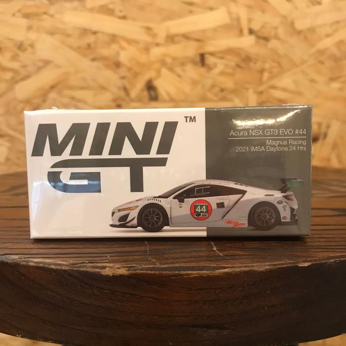 Jual MINI GT mini gt 302 ACURA NSX GT3 EVO #44 MAGNUS RACING 2021 ...
