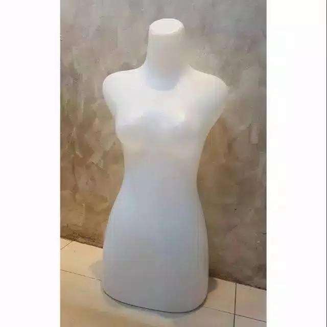 Wanita Manekin