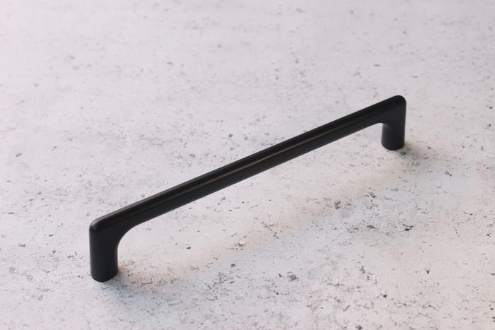 Jual Handle hitam tipe GP black- 17 cm - Jakarta Barat - Lonilla-Living ...