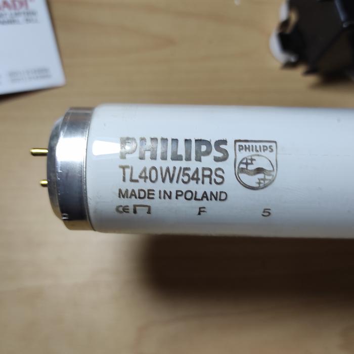 Jual Lampu Philips TL RS 40W/54 Rapid Start 40 Watt Made in Poland Neon ...