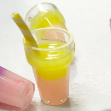 Jual Charm Miniatur Miniature Dollhouse 1:12 Susu Soda 2 Warna Milk ...