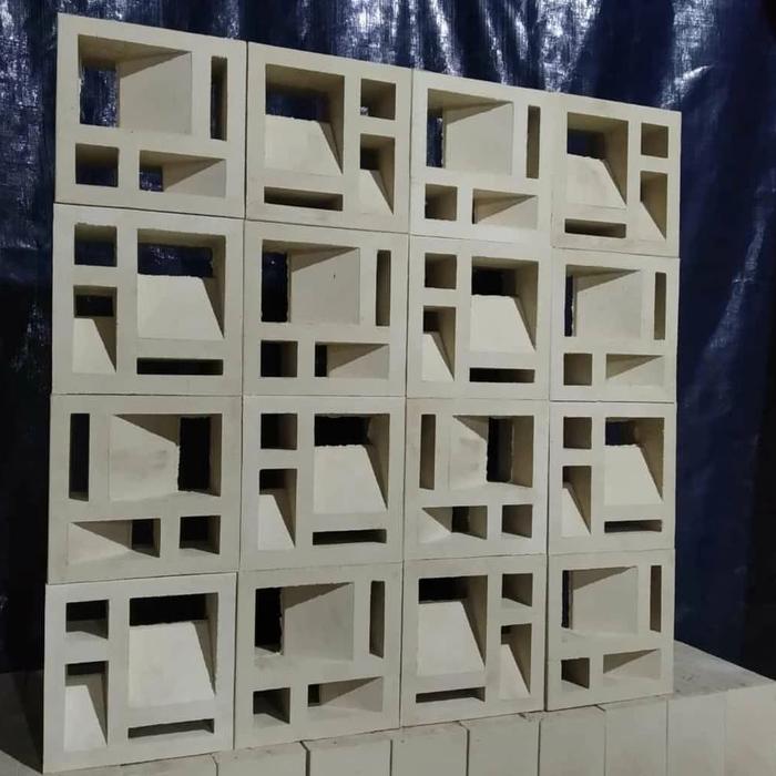 Jual Roster beton minimalis pentilasi Dua Muka Loster putih trackota ...