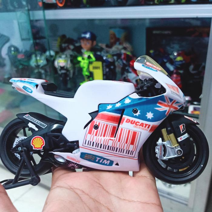 Jual minichamps , new ray, Casey Stoner - Kab. Kediri - Rizal Fauzi ...