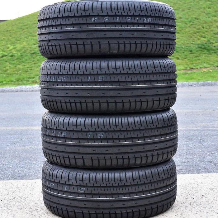 Jual Ban Tubbles Ring 17 Accelera PHI 205 55 R17 Mobil Innova Rush HRV ...