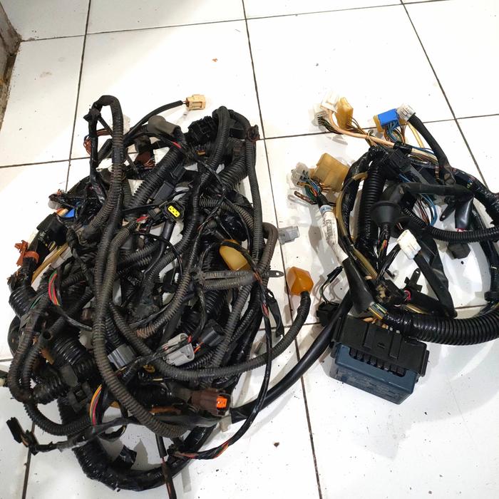 Jual kabel bodi set cable body full set futura injeksi tahun lama asli ...