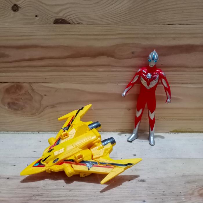 Jual figure ultraman orb origin vs guts falcon ultraman trigger series ...
