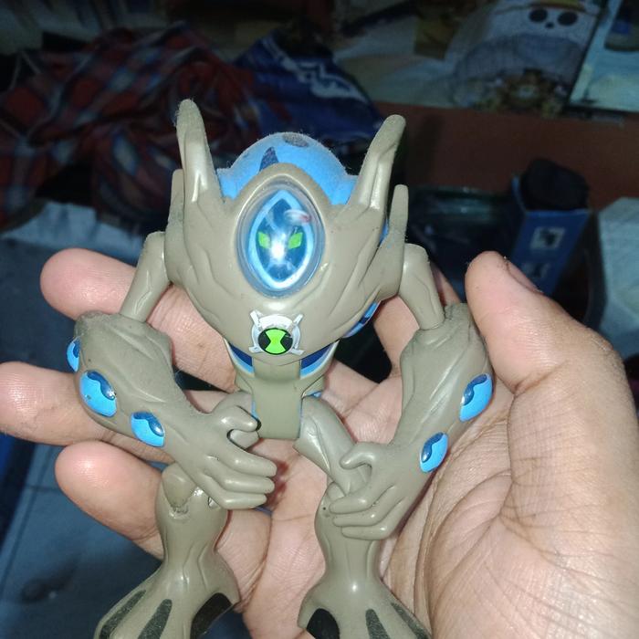 Jual Figure cartoon network original Ben 10 ultimate swampfire ...