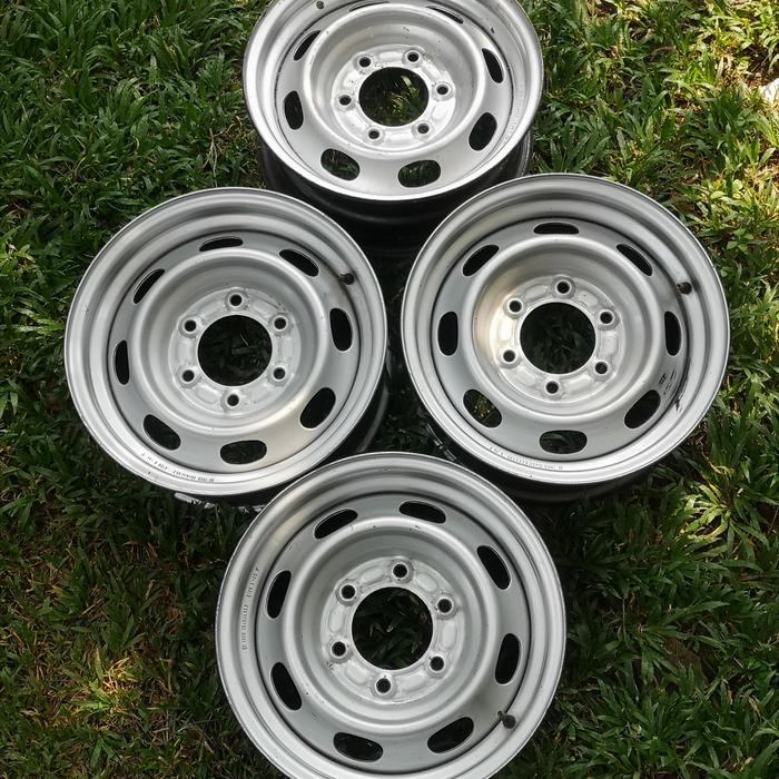 Jual Velg OEM Kaleng 15 inch Celong Original cocok untuk Everest ...