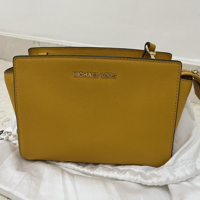 Jual preloved murah Michael Kors Selma medium Messenger tas selempang ...