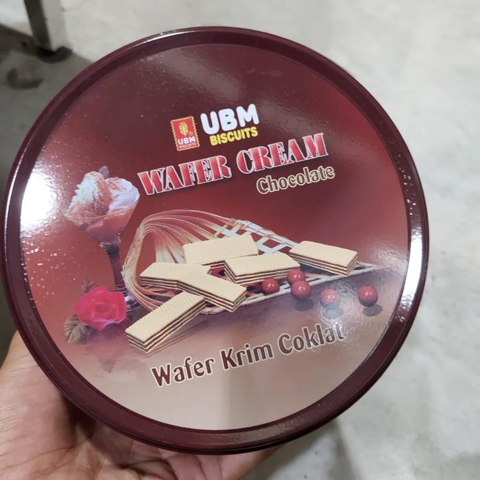 Jual UBM Biscuits Wafer Chocolate 550gr-Wafer Coklat Kaleng-Cokelat ...