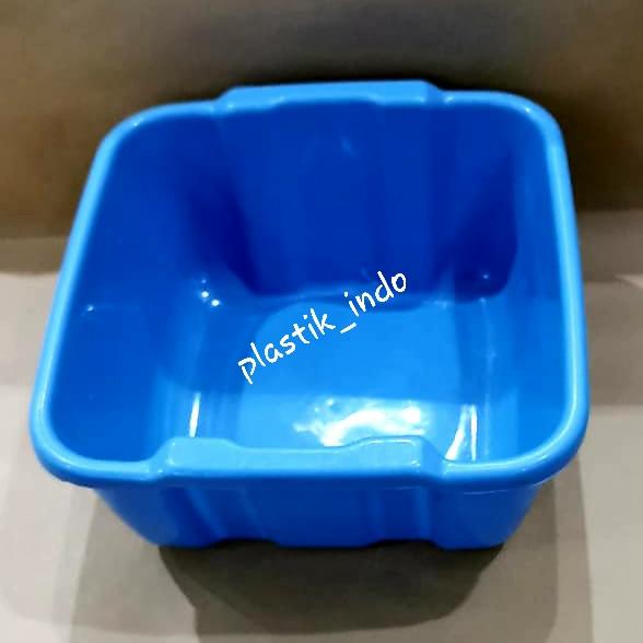 Jual Baskom Segi Plastik 9 Liter | Baskom Kotak Warna Warni - Biru ...