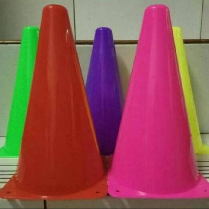 Jual Cone / Cones Kerucut untuk latihan olahraga - Kota Bandung ...