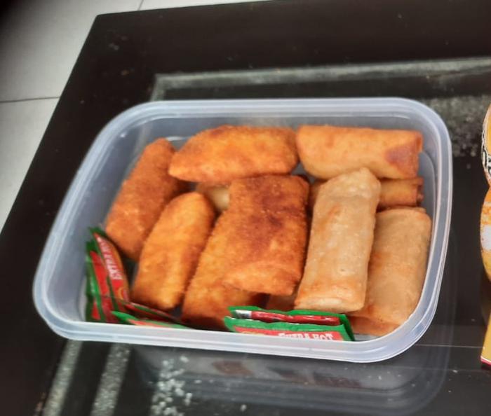Jual Lumpia Isi dan Risol Mayonaise - Tahu Bacem - Roti Ragout - SOSIS ...