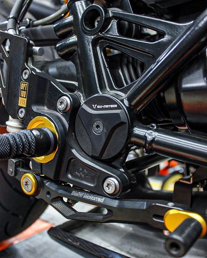 Jual SW MOTECH Frame Cap Set BMW R Nine T R9T Original Germany - Kab ...