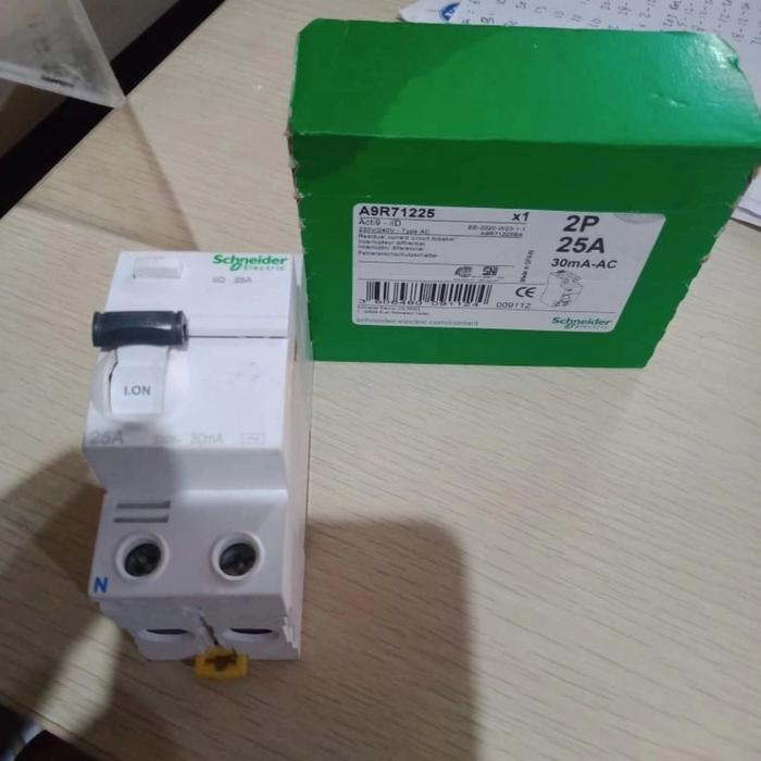 Jual ELCB RCCB 2P 25A 30MA A9R71225 Schneider - Jakarta Pusat ...