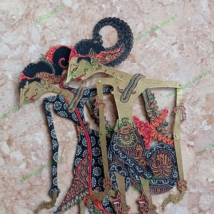 Jual WAYANG KULIT PANDU DAN DEWI KUNTHI BATIK ( kualitas I) - Kab ...