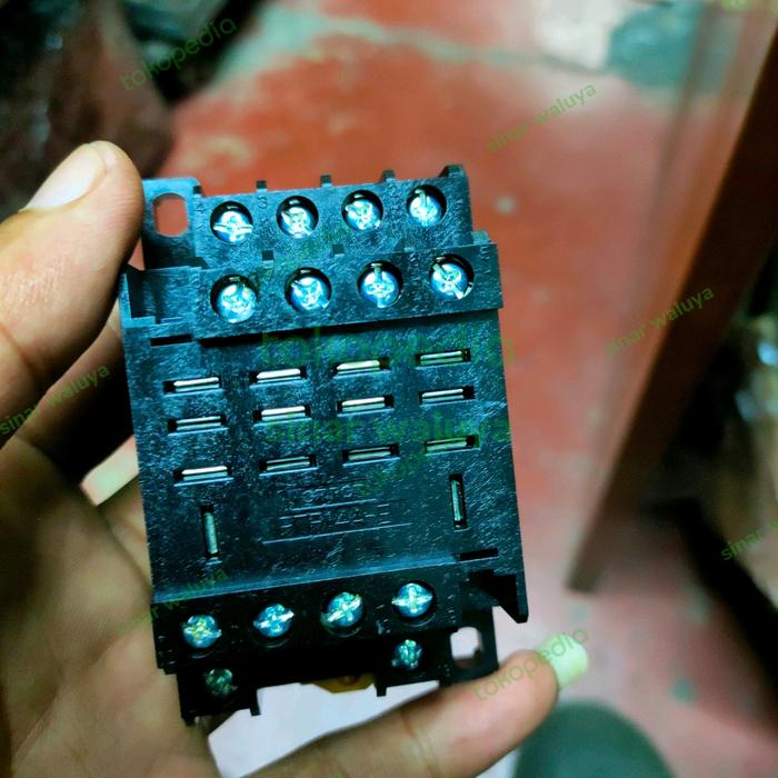 Jual Soket / Socket Relay LY4 / LY4N Omron ORIGINAL - Jakarta Pusat ...