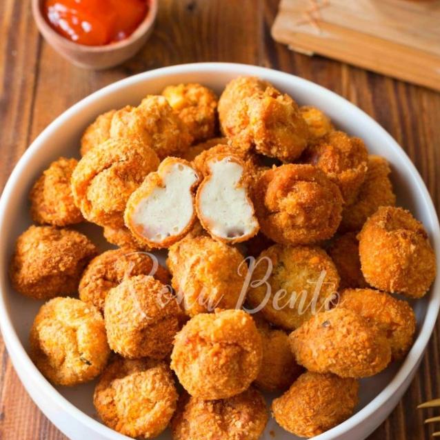 Jual Chicken Nugget Balls 1/2KG Roku Bento BSD Frozen 500Gr - Kota ...