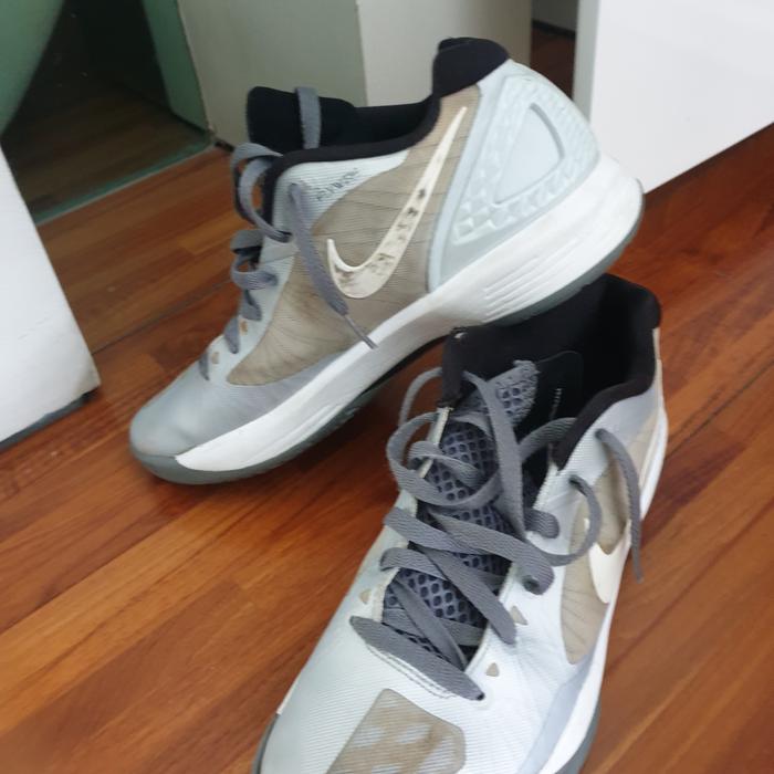 Jual preloved sepatu nike ori grey - Kota Denpasar - J&D Preloved ...