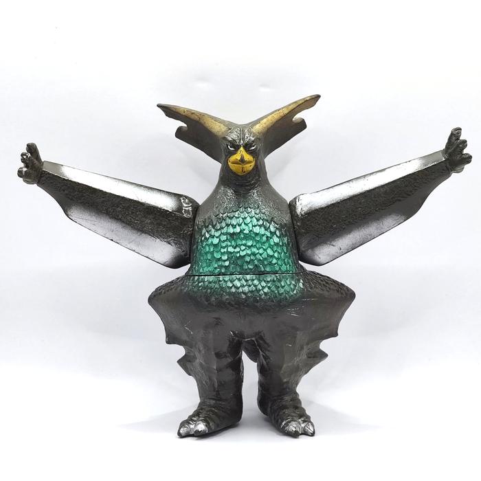 Jual BANDAI ULTRAMAN GYERON STAR BEM KAIJU ULTRA MONSTER SERIES ...