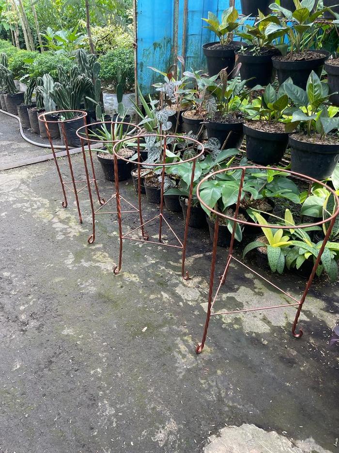 Jual rak pot besi bulat / rak tanaman ukuran 25 -tembaga - Jakarta ...