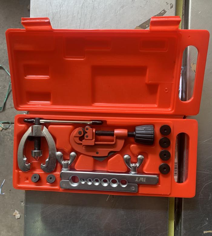 Jual Flaring & Swagging tool kit + Tube Cutter 10pcs IWT 3/16" - 5/8 ...