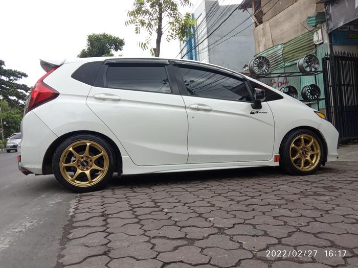 Jual velg mobil jazz,freed r16 hsr sebunsuta lebar 7 pcd 4x100 4x114,3 ...
