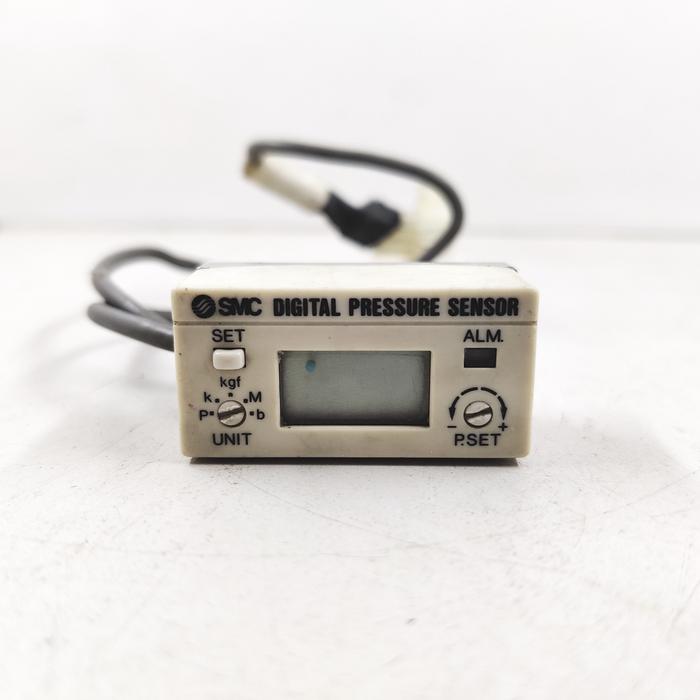 Jual SMC GS40 Digital Pressure Switch Sensor Gauge 1MPa 12-24V ...