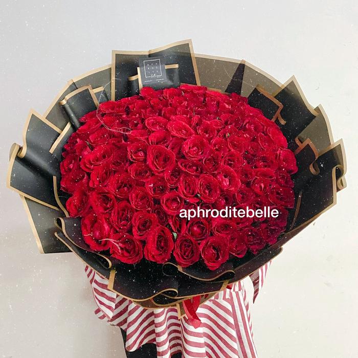 Jual 100 Tangkai Red Rose Bouquet Premium / Hadiah Bunga Anniv /Ulang ...
