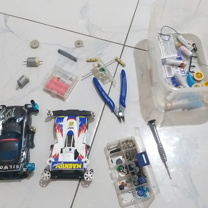 Jual Tamiya Kit Lengkap dengan kotak dan peralatan - Kab. Bogor ...