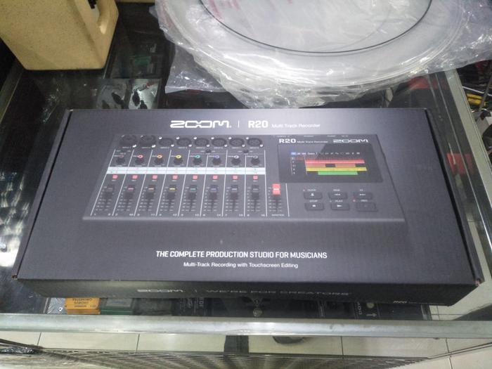Jual mixer ZOOM R20 Multi-track Recorder - Kota Bandung - Guitardistro ...