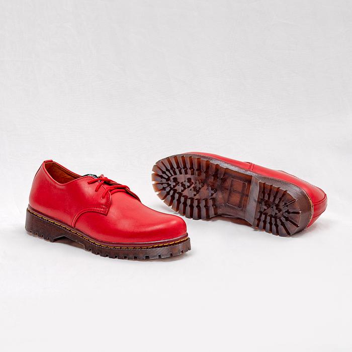 Jual Sepatu docmar wanita MORNINGBELL 3 hole - Merah, 39 - Kota Bandung ...