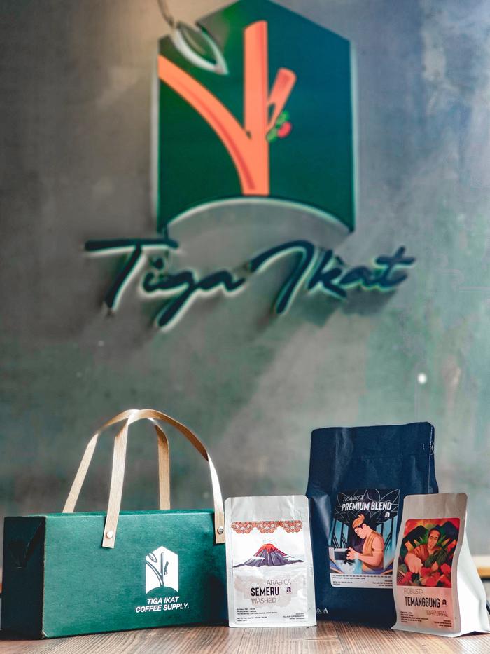 Jual HAMPERS BESAR - PARSEL KOPI BUBUK / MINUMAN BOX + KARTU UCAPAN ...