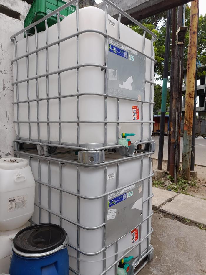 Jual IBC tank / tandon air / toren air / kempu , kapasitas 1000 liter ...