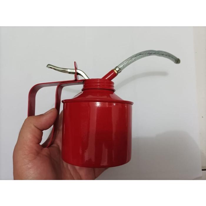 Jual OLI CAN 250CC / TEMBAKAN OLI / ALAT SEMPROT OLI / WADAH OLI 250CC ...