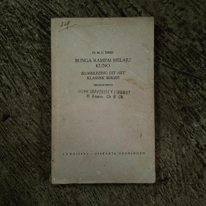 Jual Buku Kritik Sastra Bunga Rampai Melayu Kuno - M.G. Emeis - Jakarta ...