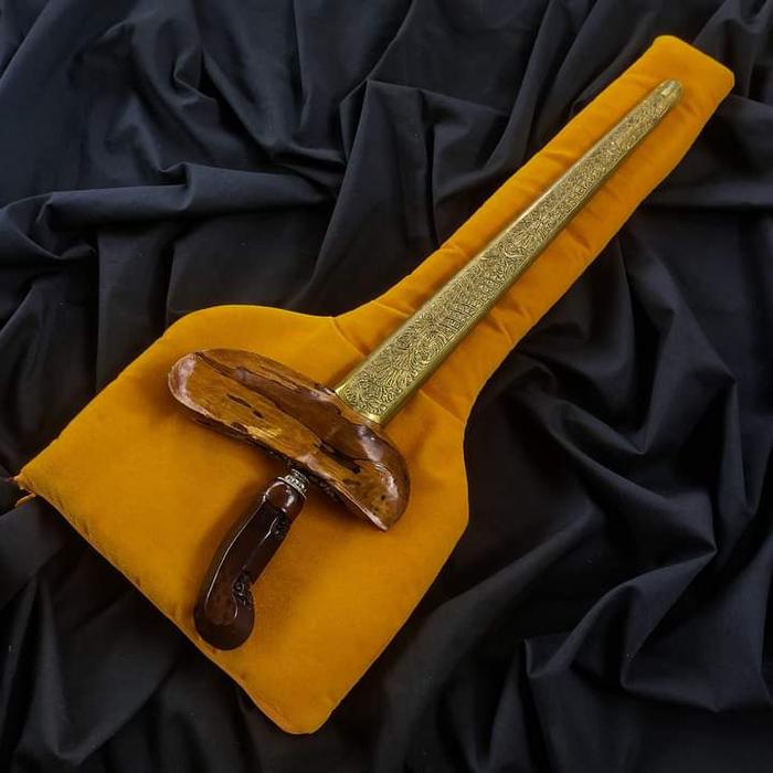Jual Sarung Singkep Keris Tempat Keris Warna Kuning Bahan Bludru - Kab ...