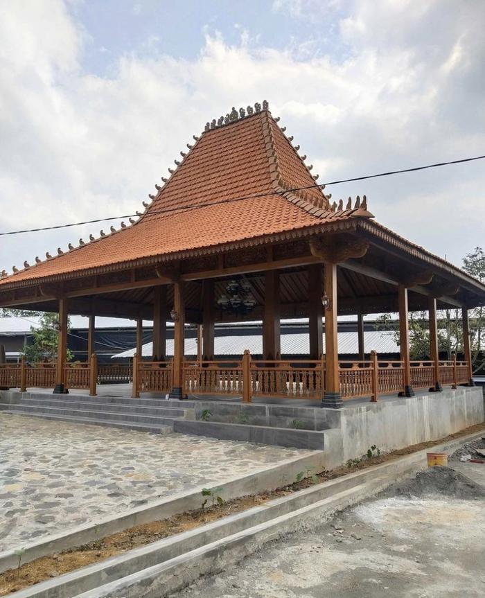 Jual Pendopo kayu jati ukir /pendopo minimalis / rumah joglo kayu jati ...