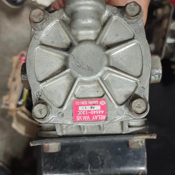 Jual RELAY VALVE 44540-1300 / 44540-1290 VALVE AIR BRAKE SISTEM ...