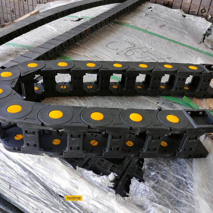 Jual cable carrier drag chain R100 35mm*50mm - Kab. Malang - CNC ...