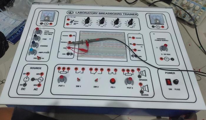 Jual LABORATORY BREADBOARD TRAINER - Kota Semarang - SARANA CIPTA MEDIA ...
