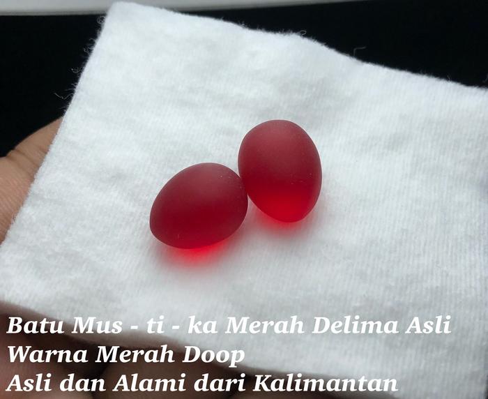Jual Batu Delima Merah Dop Asli dari Kalimantan Sepasang - Kab. Banjar ...